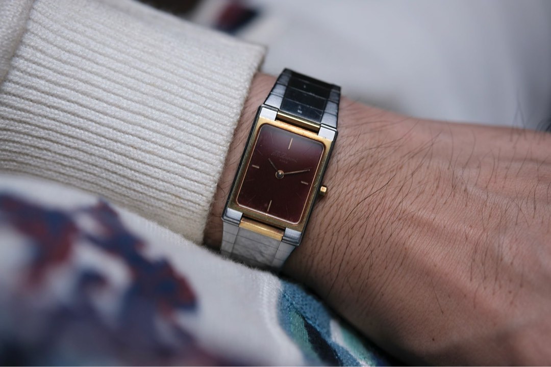 80s Velvet Red Dial St Dupont 18k Gold Bezel Vintage Watch, Men's ...