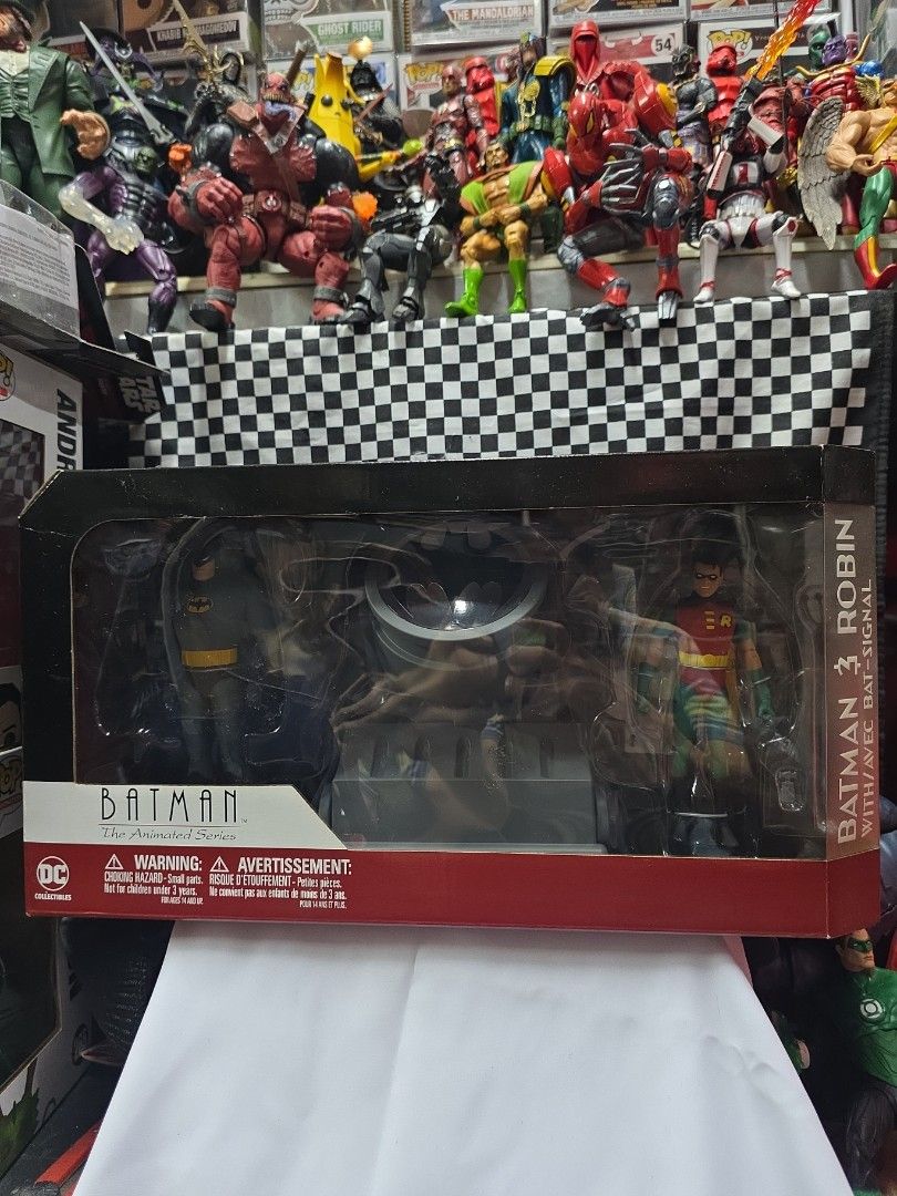 DC Batman and Robin Animated Series with Bat Signal, Hobbies & Toys ...