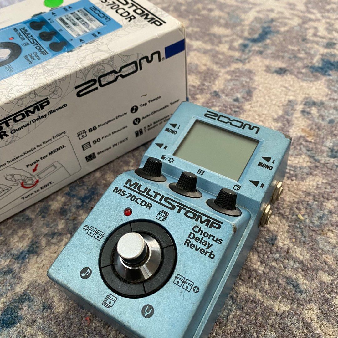 Efek Zoom cdr 70 MS + Controler Lilbro watone, Musik & Media, Alat di ...