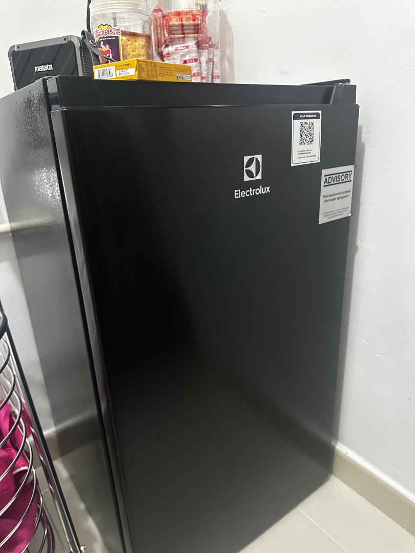 Electrolux Mini Bar Fridge, TV & Home Appliances, Kitchen Appliances ...