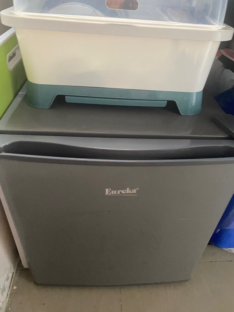 Eureka Mini Bar Ref, TV & Home Appliances, Kitchen Appliances ...