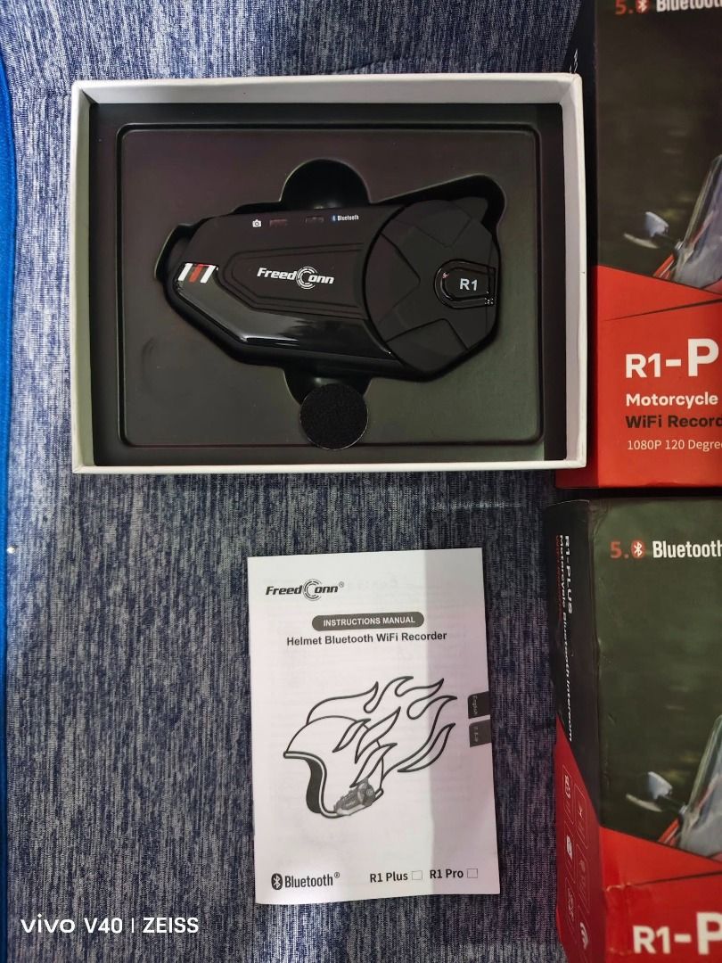 Freedconn R1 Plus Motorcycle Intercom with built-in Camera 1080p Wifi ...