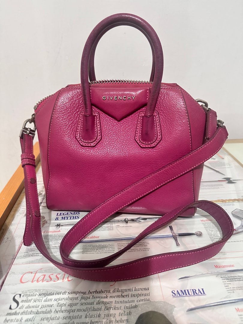 Givenchy Antigona Small AUTHENTIC, Barang Mewah, Tas & Dompet di Carousell