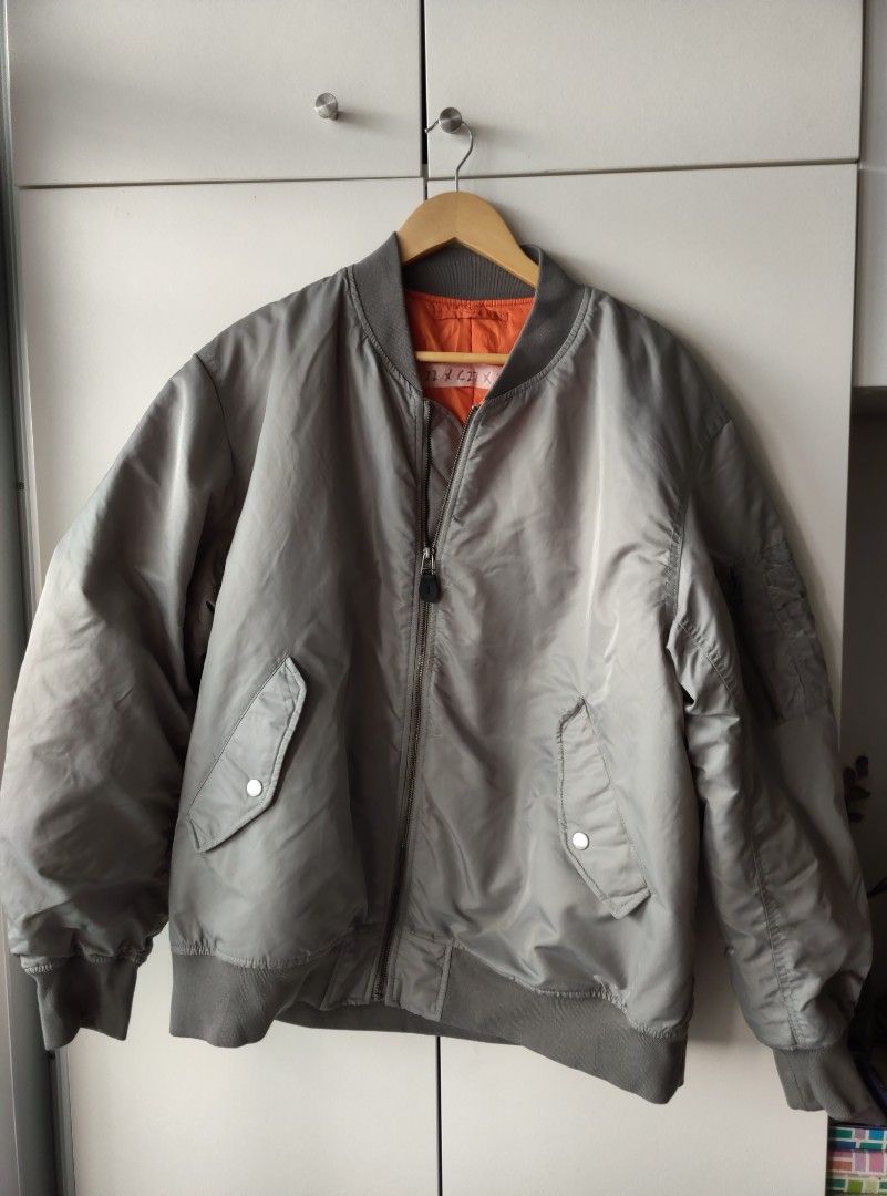 GU bomber Jacket, Men's Fashion, Coats, Jackets and Outerwear on Carousell