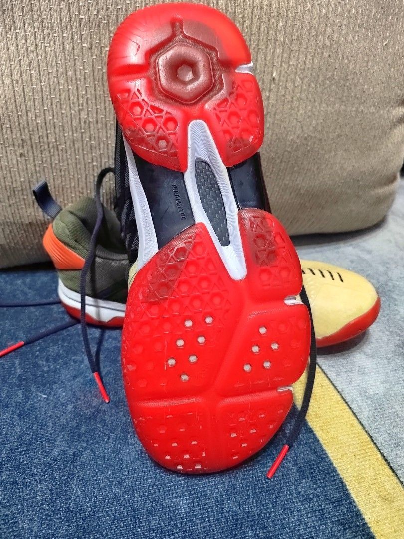 Kasut badminton Li-ning, Sports Equipment, Sports & Games, Racket ...