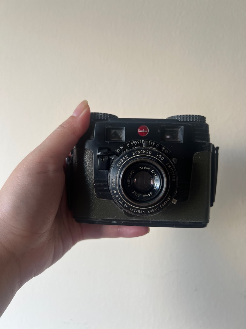 Kodak Signet 35 vintage film camera, Photography, Cameras on Carousell