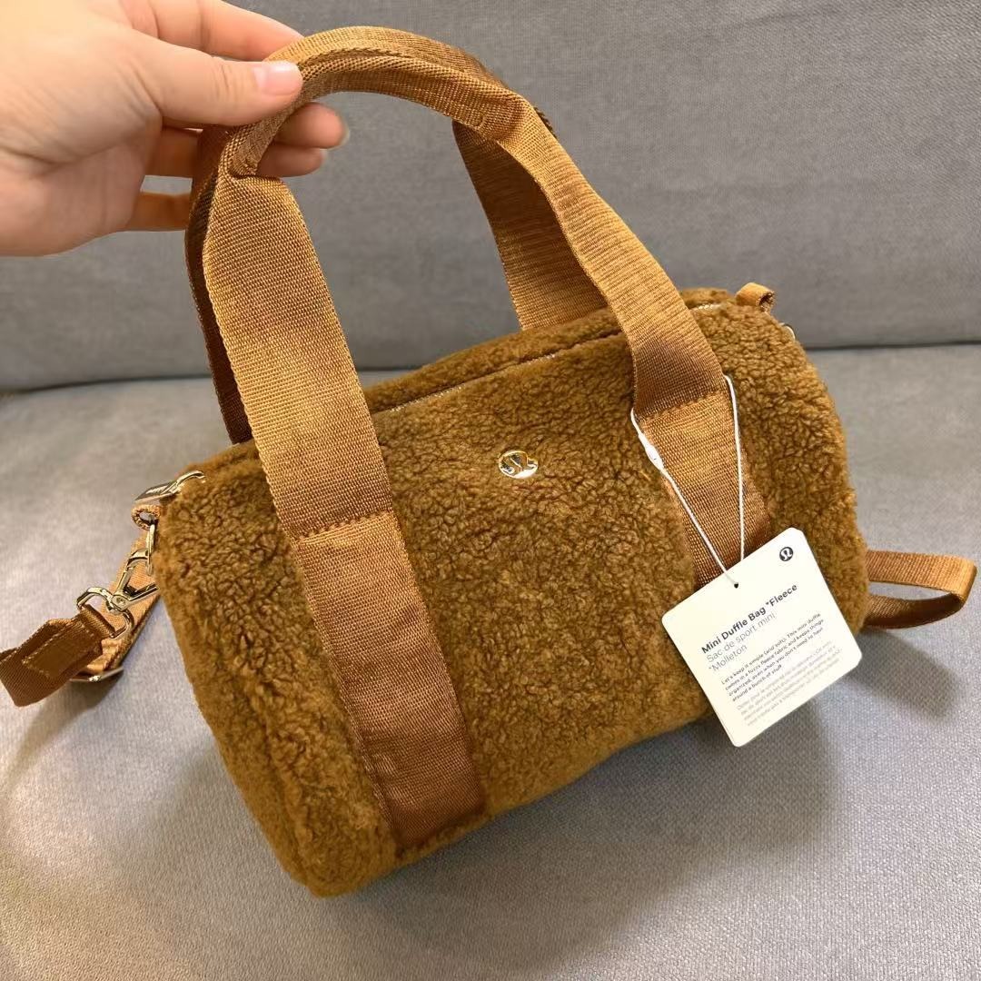 Lululemon Fleece Mini Duffle Bags 5L 194, Women's Fashion, Bags ...