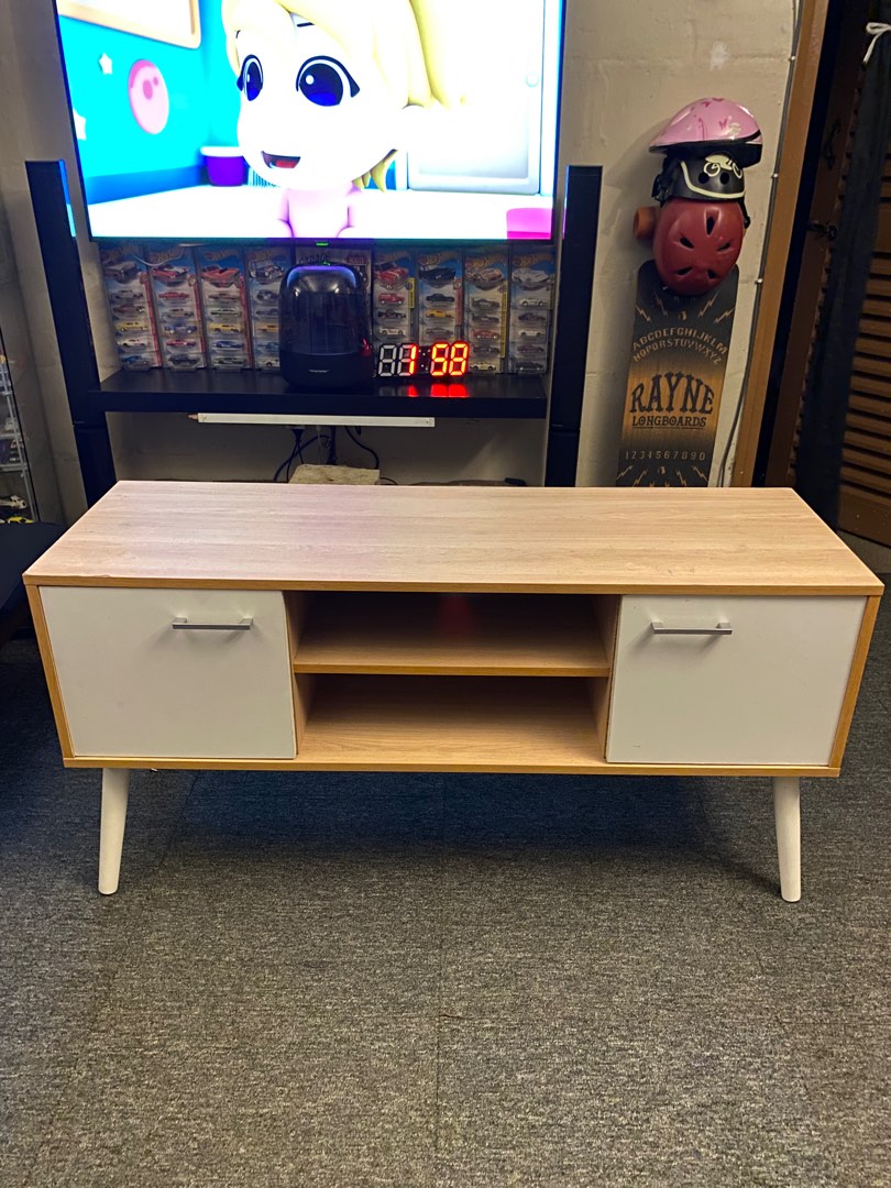 Scandinavian TV Rack TV Bench Rak TV not ikea ssf courts mammoth ...