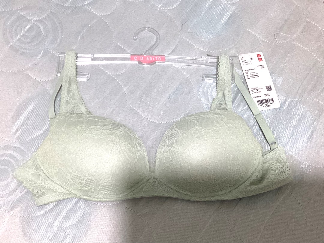 Uniqlo wireless bra shake lift CD 65/70, light green, Women's Fashion ...