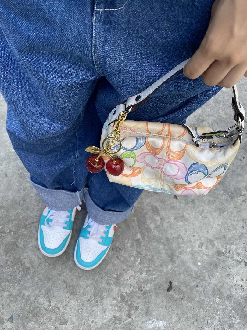 Vintage Coach Kili Bag y2k white (SALE TODAY) MEET UP ONLY, Luxury ...