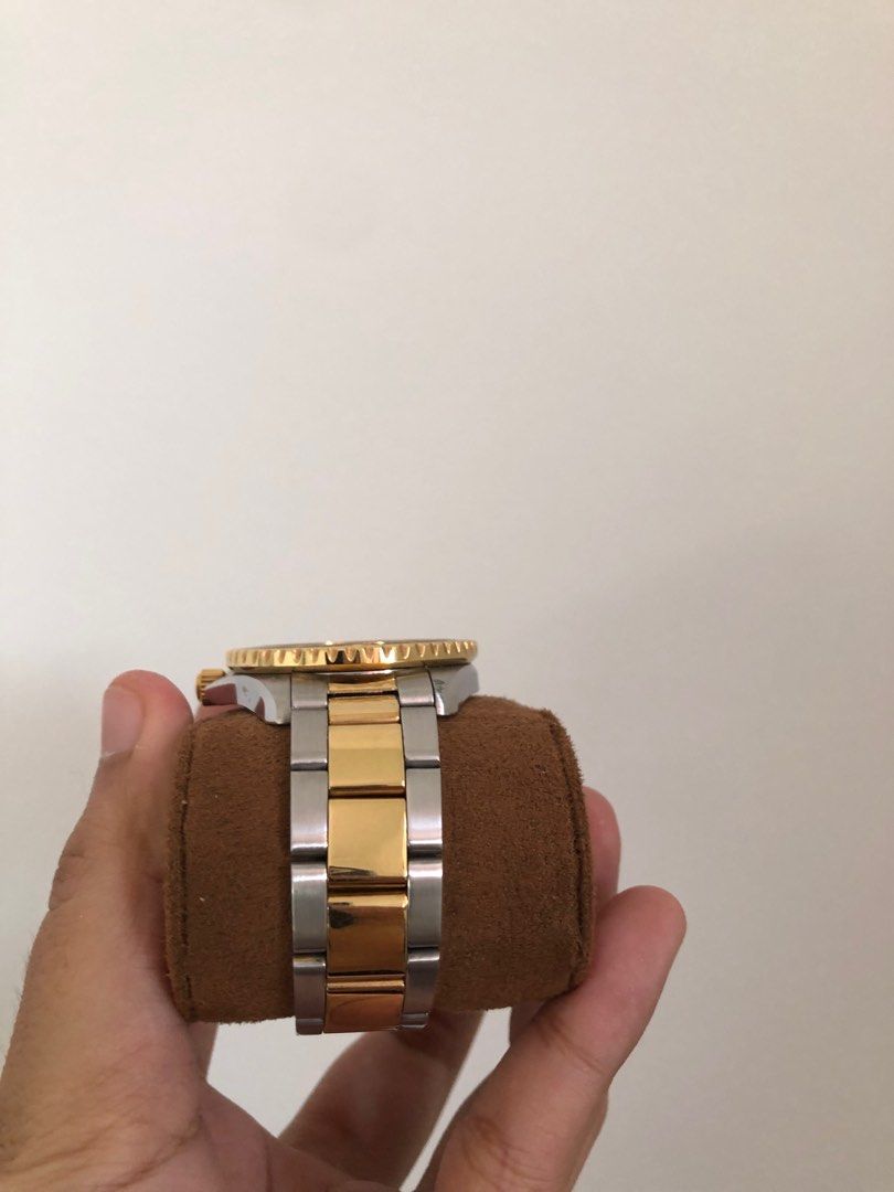 Zodiac Professional 200M GMT -Red Dot Edition, Luxury, Watches on Carousell