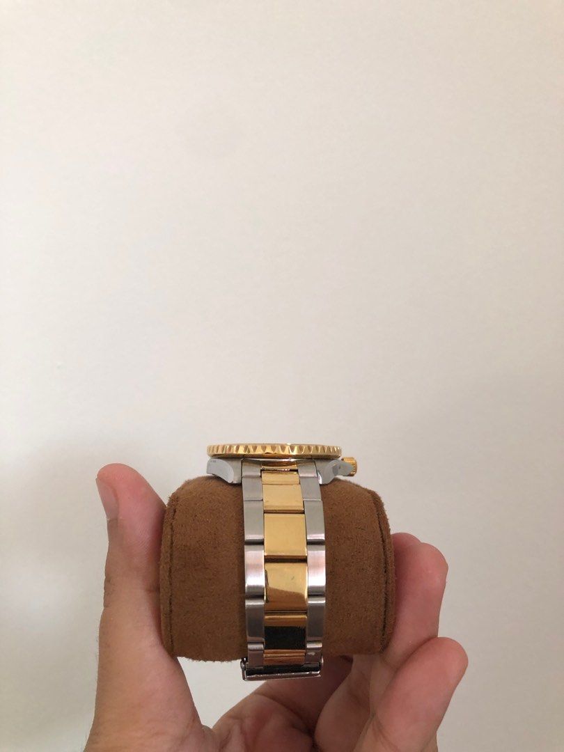 Zodiac Professional 200M GMT -Red Dot Edition, Luxury, Watches on Carousell