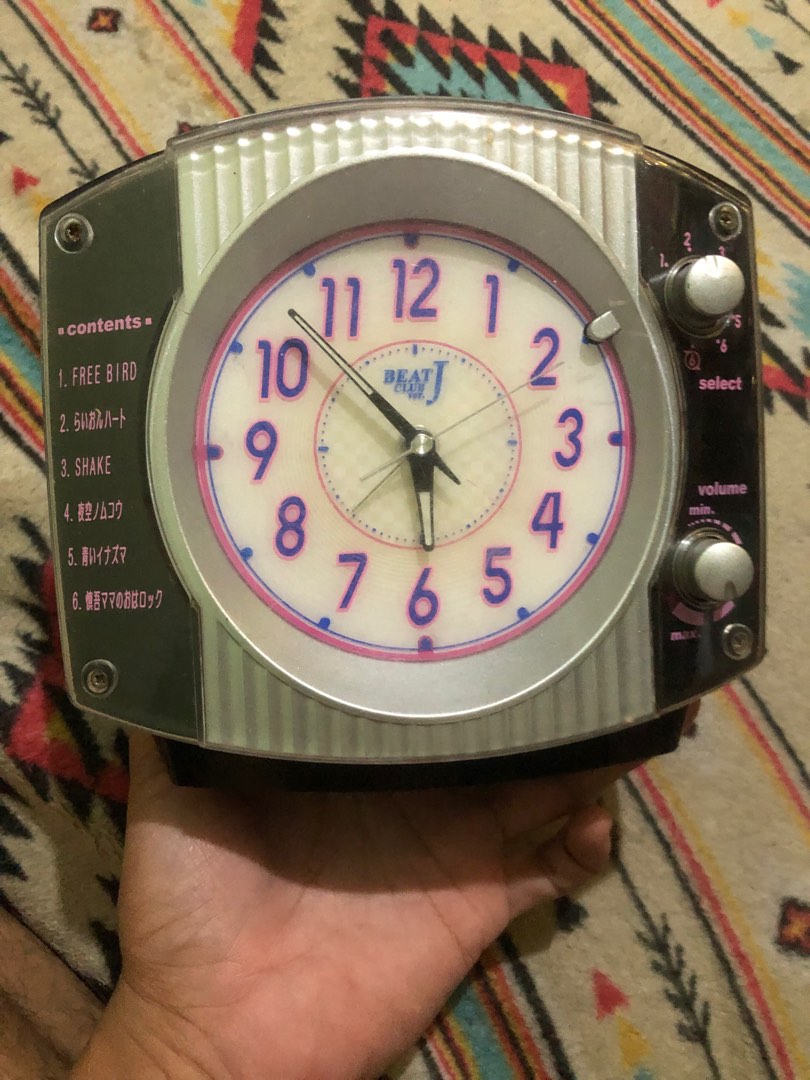 Beat J club music desk clock, Furniture & Home Living, Home Decor ...