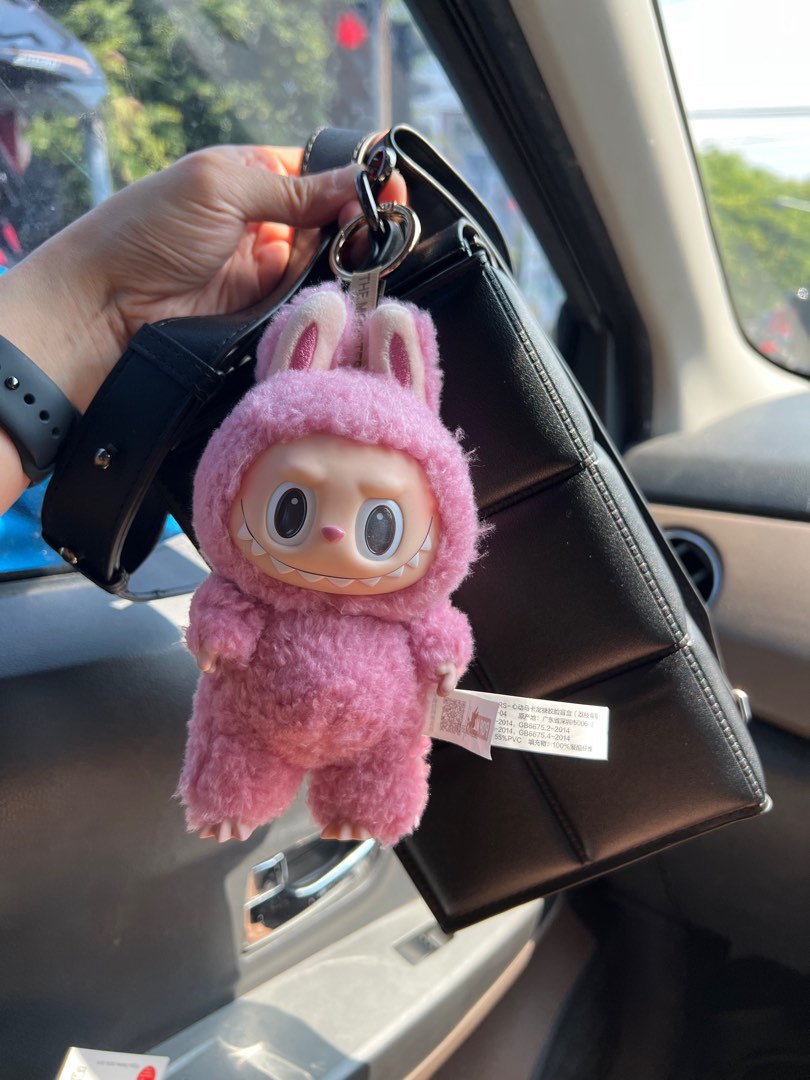 Boneka Labubu popmart pink V1, Bayi & Anak, Mainan & Baby Walker di ...