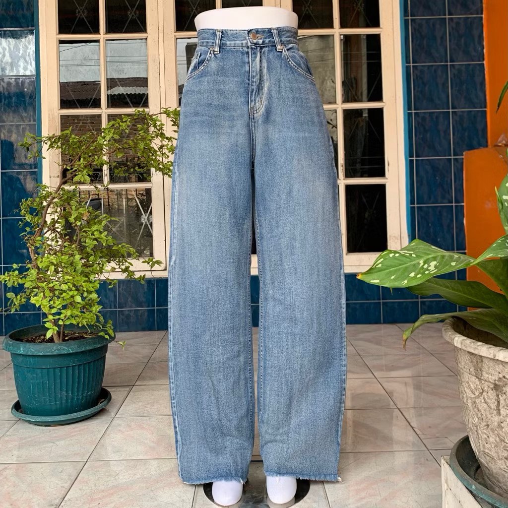 Celana baggy jeans denim GU UNIQLO| Celana hitam cutbray| celana kulot| celana kain| celana ...