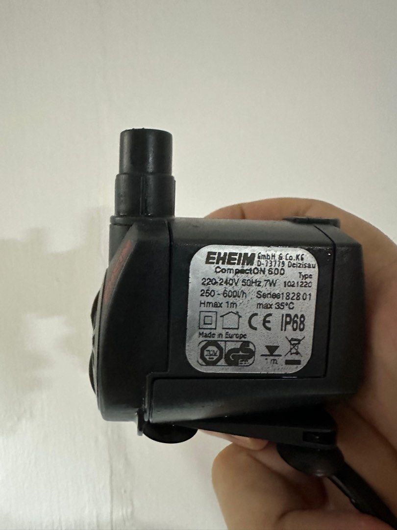 EHEIM CompactON 600 Aquarium Pump, Pet Supplies, Homes & Other Pet Accessories on Carousell