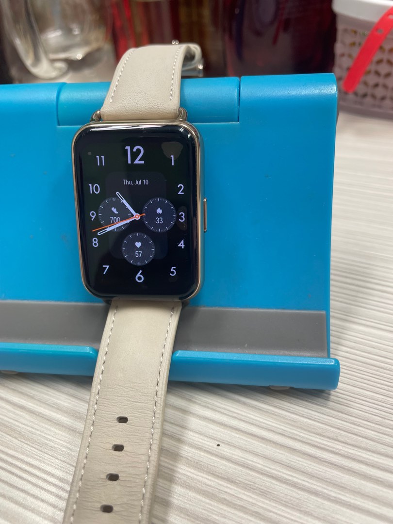 Huawei watch fit 2 classic, Barang Mewah, Jam Tangan di Carousell