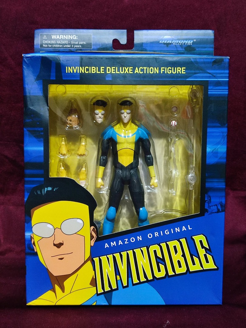 INVINCIBLE, sealed - Diamond Select INVINCIBLE Robot Amanda Green ...