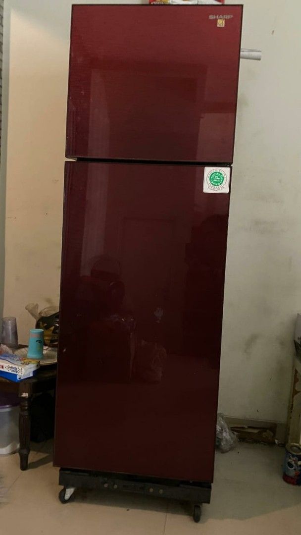 Kulkas sharp 2 pintu, Perabotan Rumah di Carousell