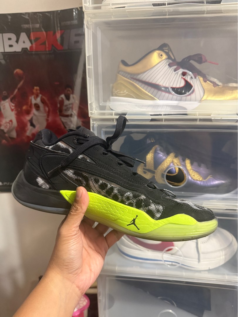 Luka 2 Black Volt, Men's Fashion, Footwear, Sneakers on Carousell
