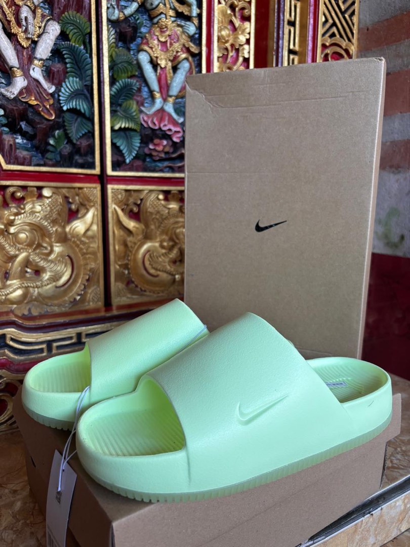 Nike Sandal, Fesyen Pria, Sepatu , Sandal di Carousell