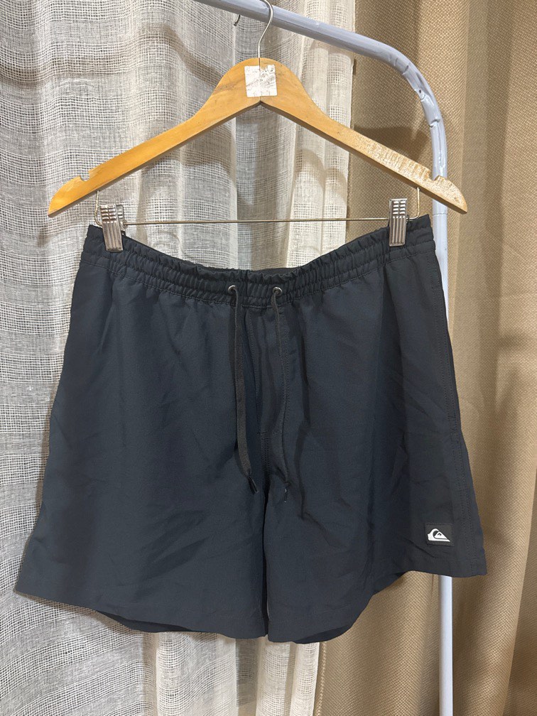 Original Quicksilver Shorts, Men's Fashion, Activewear on Carousell
