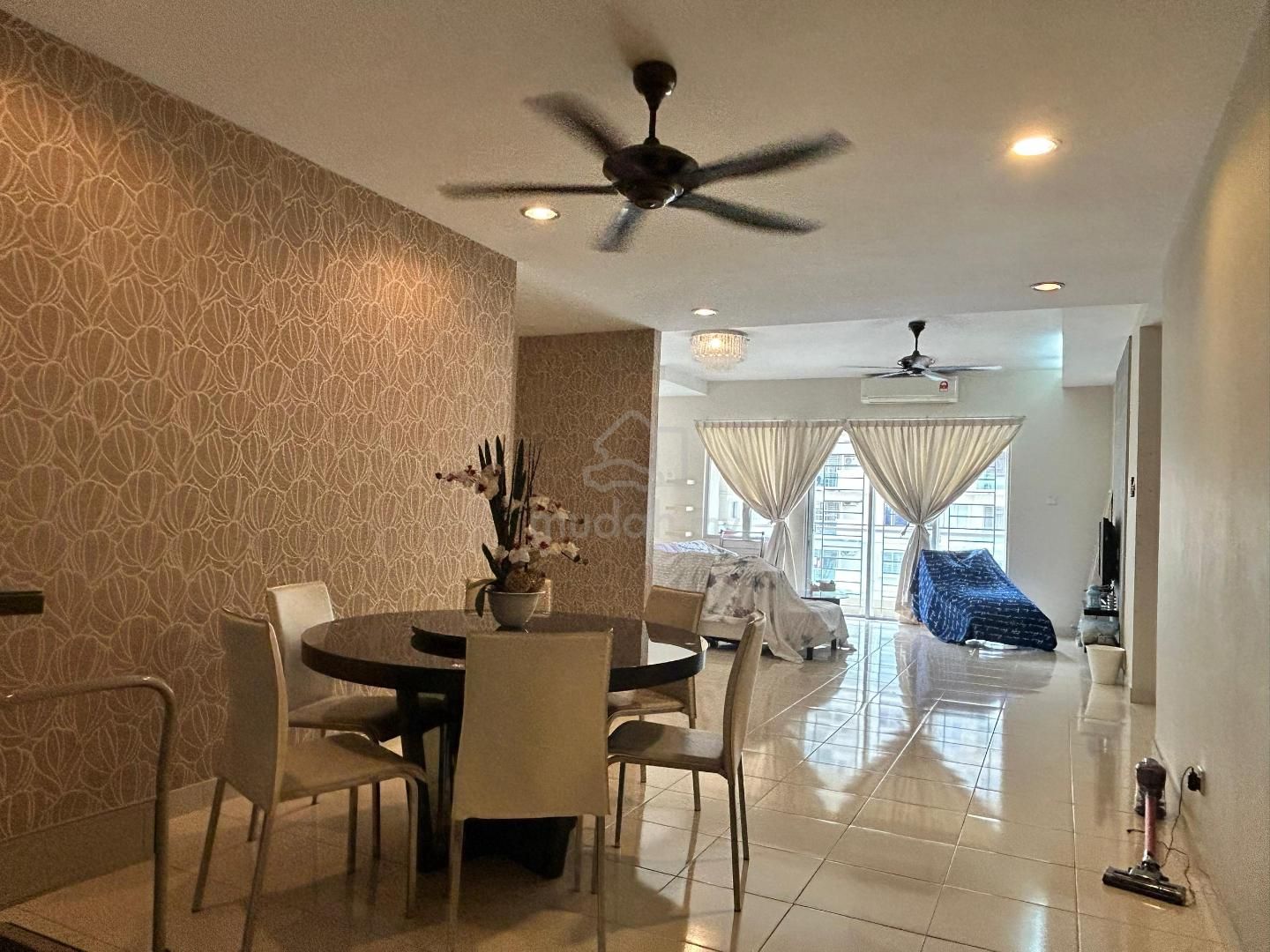 Pv 8 condo , 3r2b , 2carpark , 1600sf , taman melati , setapak ...