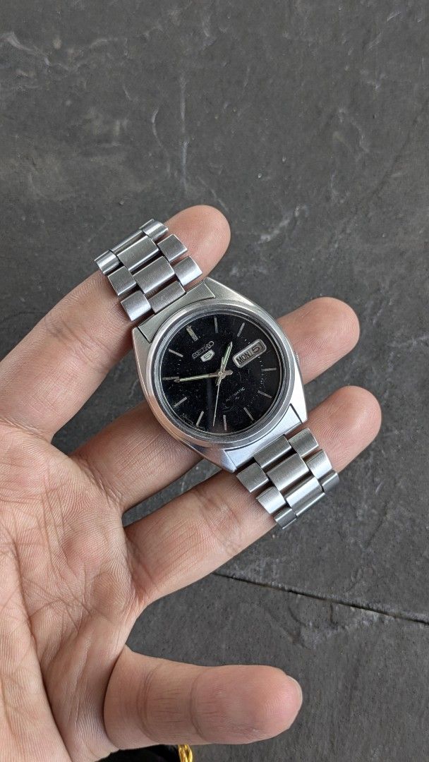 seiko 5 automatic 7009 series, Fesyen Pria, Jam Tangan di Carousell