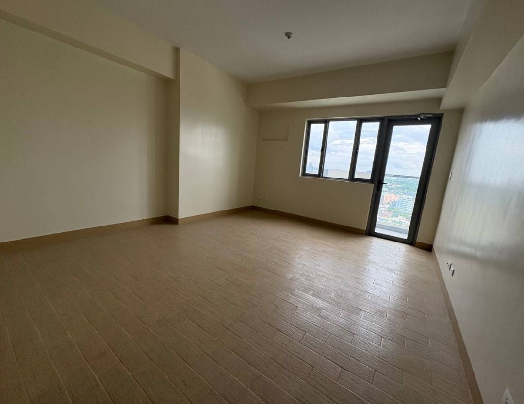 Studio Unit Condo FOR SALE in Araneta Center Cubao Quezon City ...