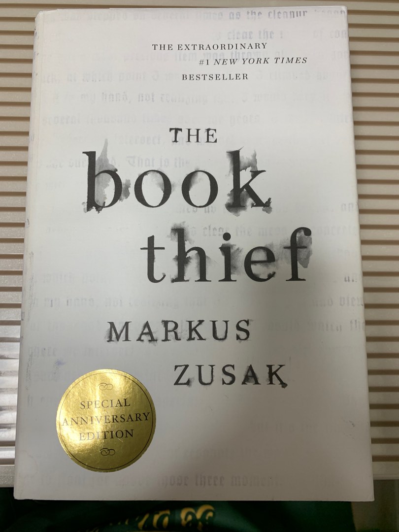 The Book Thief. Markus Zusak. Knopf.Special Anniversary Edition, 興趣及遊戲, 書本 & 文具, 小說及非小說 - Carousell