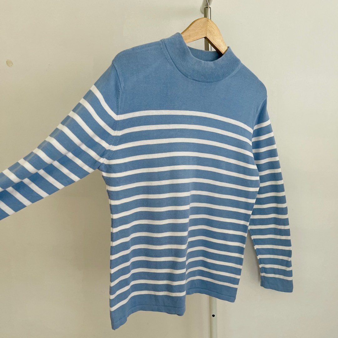 Baby blue denim salur knit adem, Fesyen Wanita, Pakaian Wanita, Atasan ...