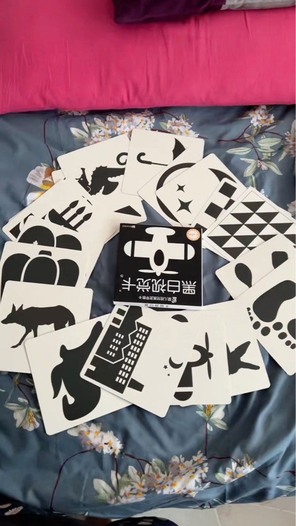 Black and White Flash Cards for Newborns, Hobbies & Toys, Toys & Games ...