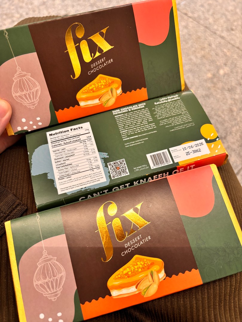 Fix Dubai chocolate knafeh pistachio 杜拜朱古力, 嘢食 & 嘢飲, 其他食物及飲料 - Carousell