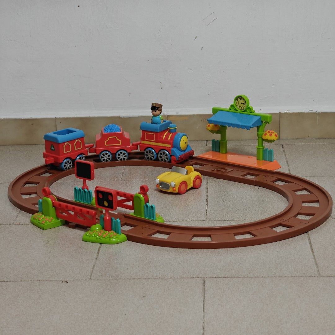 Happyland ELC Trains Tracks Railway Kit Set Stations Crossings Boys ...