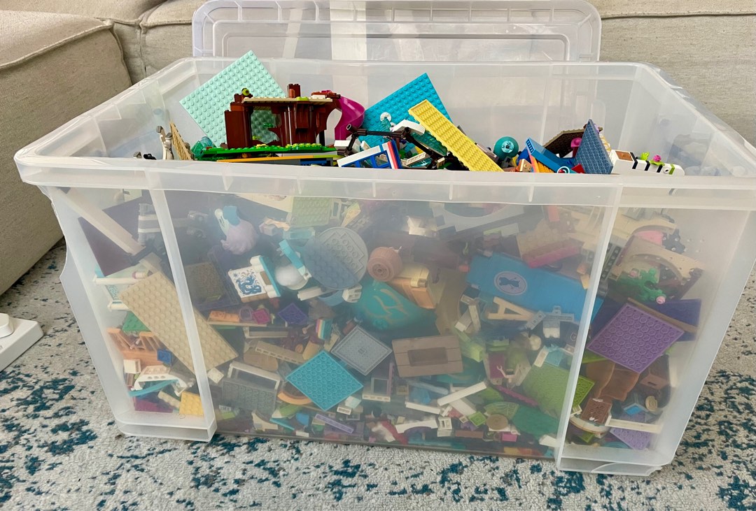 LEGO big tub of mixed bricks and pieces, Hobbies & Toys, Toys & Games ...