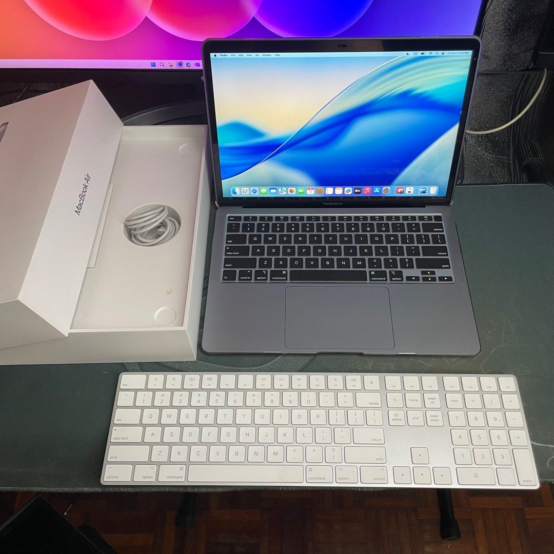 MacBook Air M1 Chip Full Set Box Good Condition, Computers & Tech ...