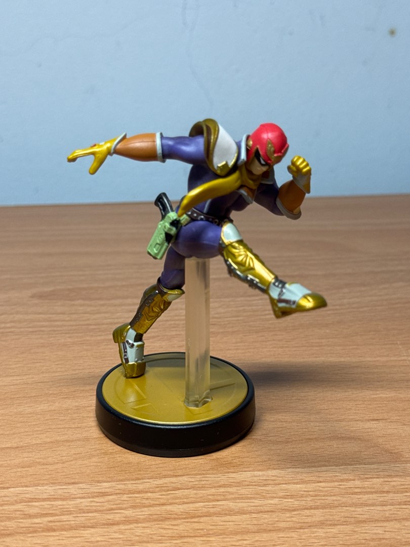 Nintendo Captain Falcon amiibo, Hobbies & Toys, Toys & Games on Carousell