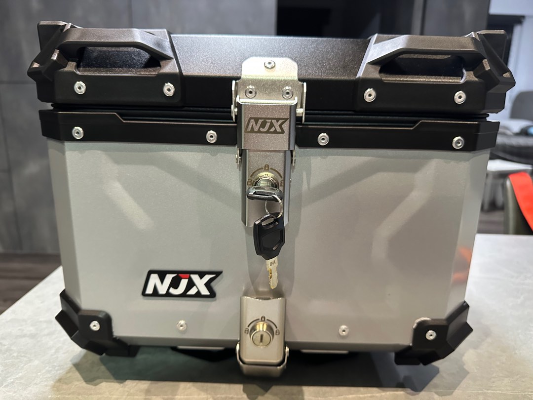 NJX 45L Silver box, Motorcycles, Motorcycle Accessories on Carousell