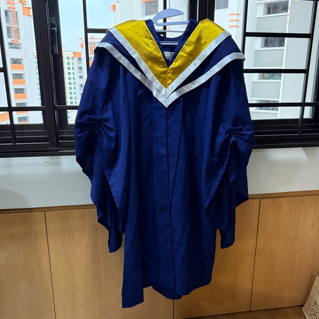 ntu graduation gown (engineering), Women's Fashion, Coats, Jackets and ...