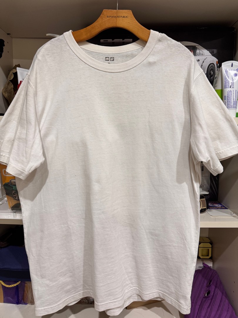 Uniqlo basic tee, Men's Fashion, Tops & Sets, Tshirts & Polo Shirts on ...