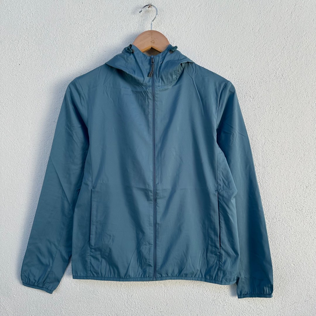 Uniqlo Windbreaker Jacket, Women's Fashion, Coats, Jackets and ...