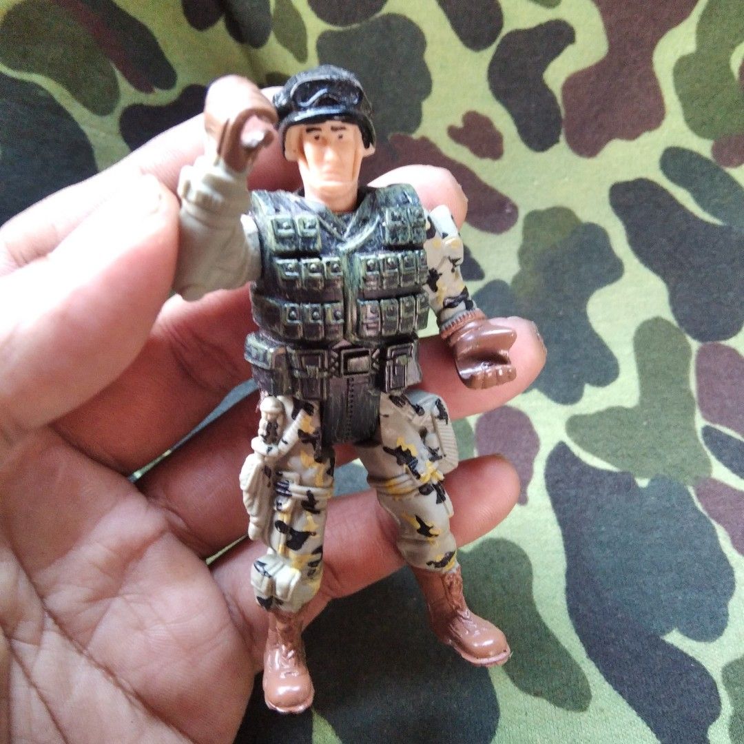 U.S. ARMY Action Figure Desert Forces Toy Camo Soldier Military Figure ...