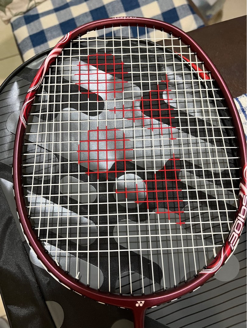 YONEX ASTROX LITE 45I - KURENAI, Sports Equipment, Sports & Games ...