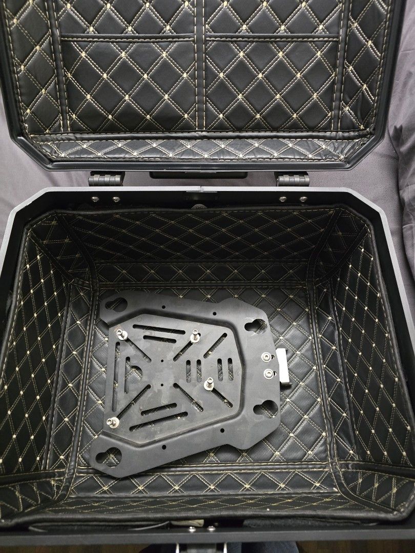 Zedge 55L Top Box, Motorcycles, Motorcycle Accessories on Carousell