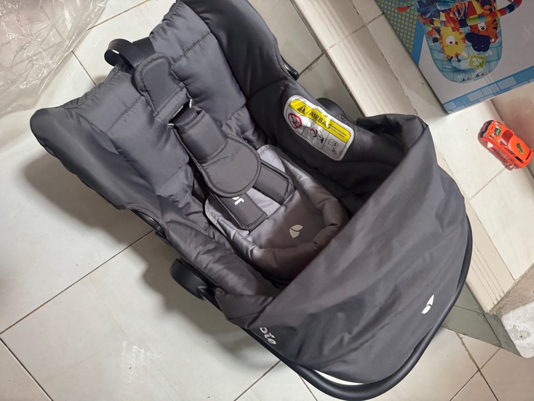 Car seat, Bayi & Anak, Kereta, Kursi Goyang & Gendongan Bayi di Carousell