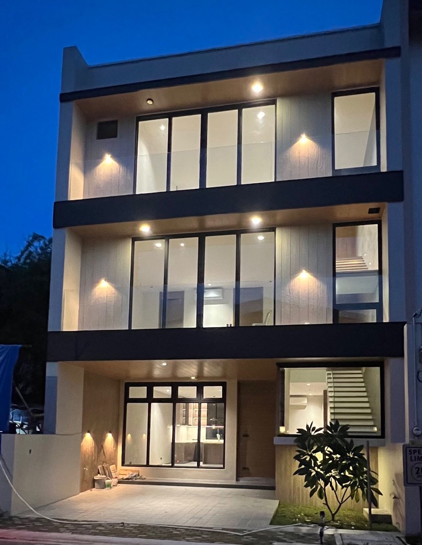 Mahogany Place 1 Acacia Estates, 4BR House for P33m , Property, Rentals ...