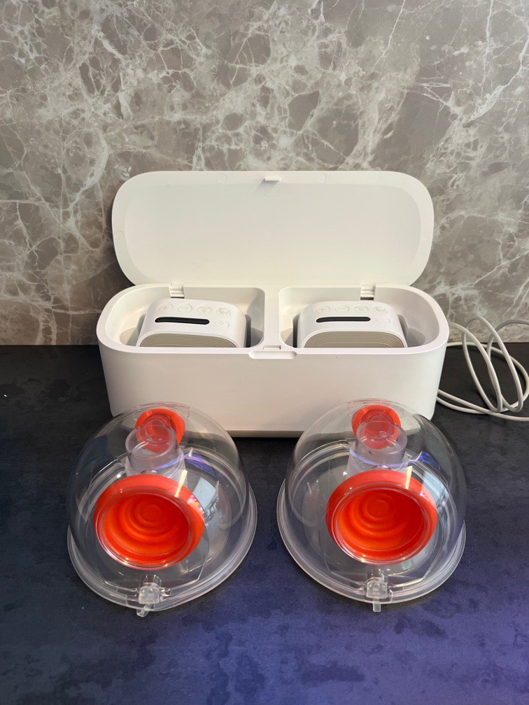 Imani i2 Wearable Breast Pump with Charging Dock, Babies & Kids ...
