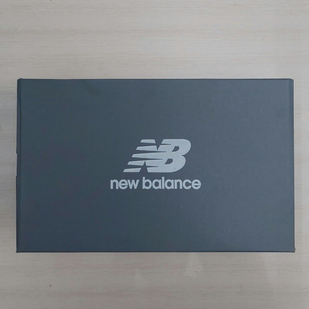 Kotak |Box |Dus Sepatu NB New Balance, Serba Serbi, Others di Carousell