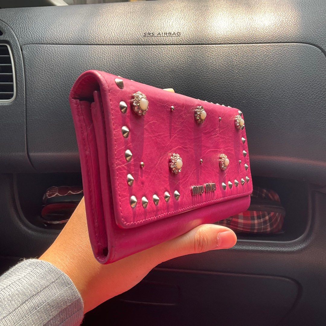 Miu Miu wallet with large flap , Dompet Miumiu Reveals Pretty Crystal ...