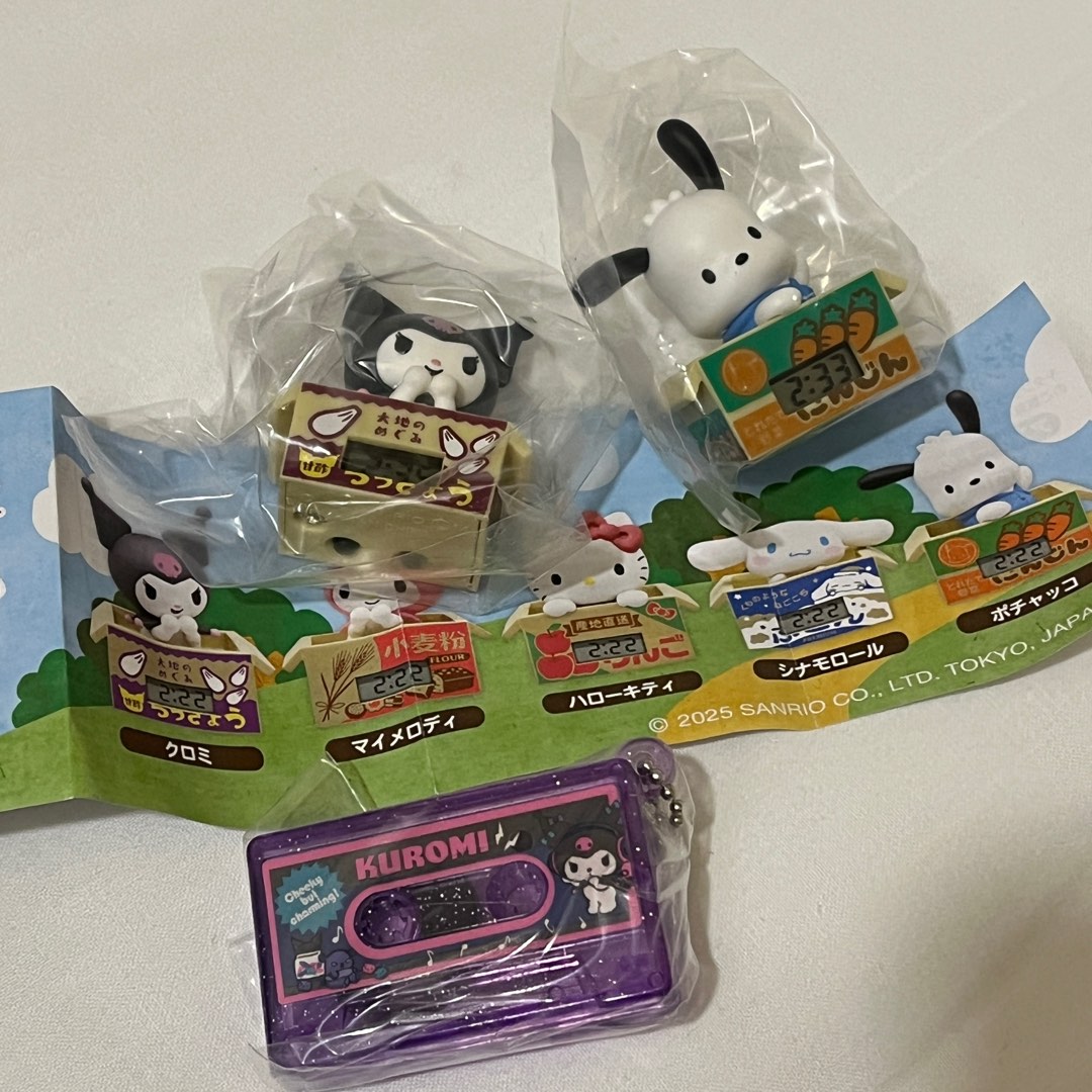 Sanrio Clock Gacha - Kuromi or Pochacco, Hobbies & Toys, Memorabilia ...